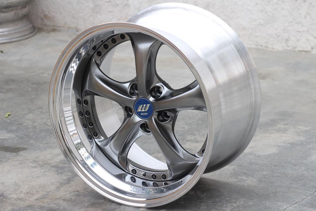 Work VS-KF Wheels | "17x10.5 ET +18/+22 - A Disk | Gloss Black
